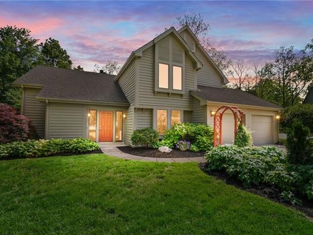 1241 Wind Field Ct, Washington Township, OH 45458