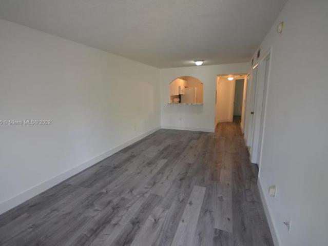 1241 29th St SE #102 27, Homestead, FL 33035
