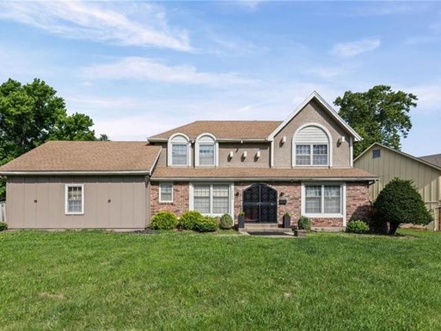12420 Cambridge Ave, Grandview, MO 64030