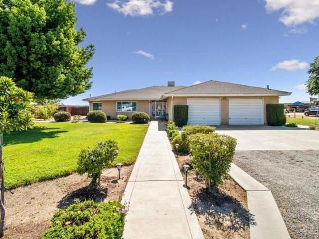 12420 S Chestnut Ave, Fresno, CA 93725