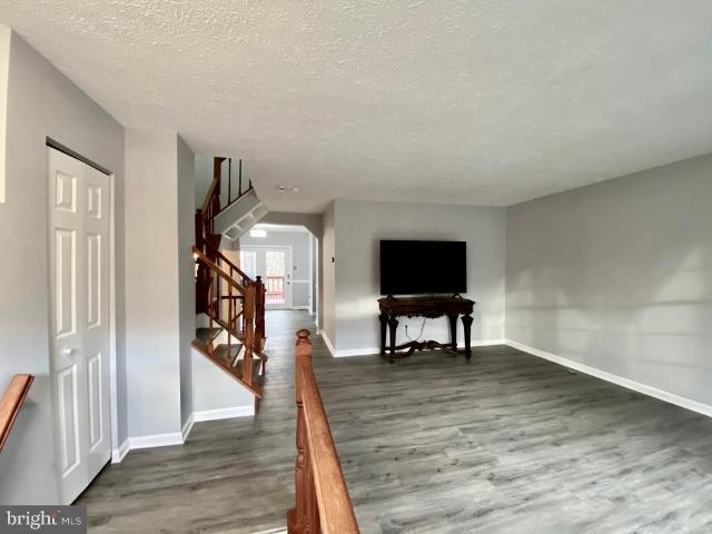 12421 Walnut Cove Circle