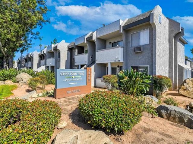 12425 Oak Knoll Rd, Poway, CA 92064