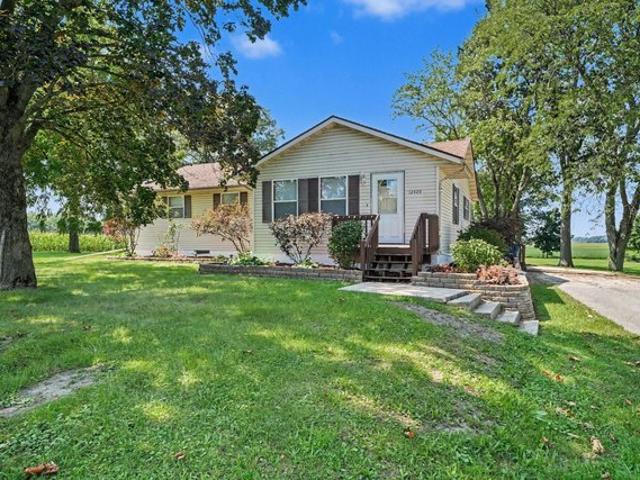 12428 Gibson St, Crown Point, IN 46307