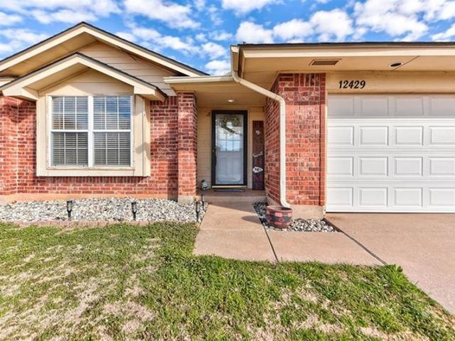 12429 NW 2nd St, Yukon, OK 73099