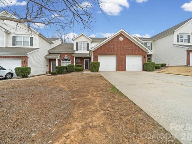 12429 Stratfield Place Cir, Pineville, NC 28134