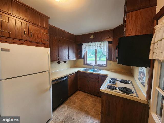1242 Breneman Road