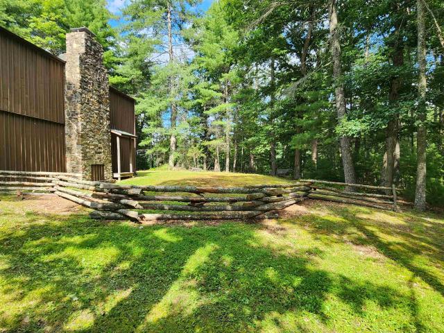 1242 cowpasture river rd s