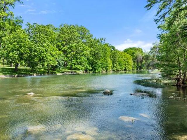 1242 Ervendberg Ave Lot 4