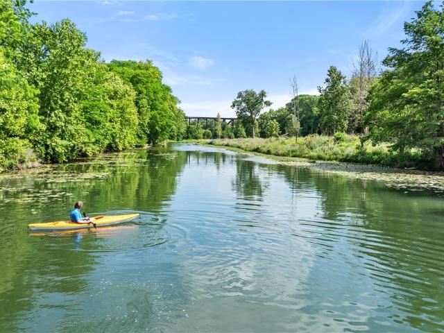 1242 Ervendberg Avenue Lot 2