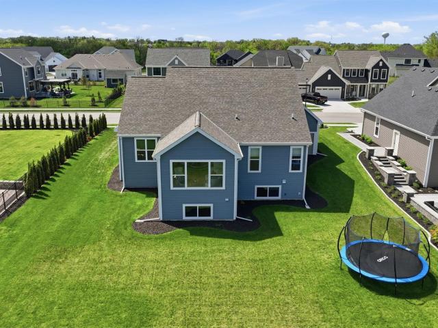 1242 Green Tree Dr