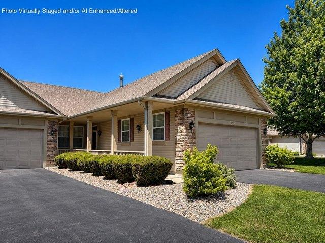 1242 Lily Ln, Schererville, IN 46375
