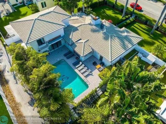1242 Tyler St, Hollywood, FL 33019