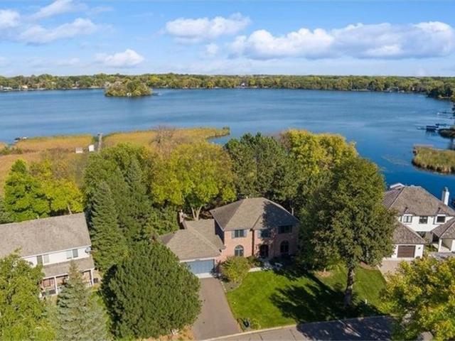 1242 th Ave N, Plymouth, MN 55442