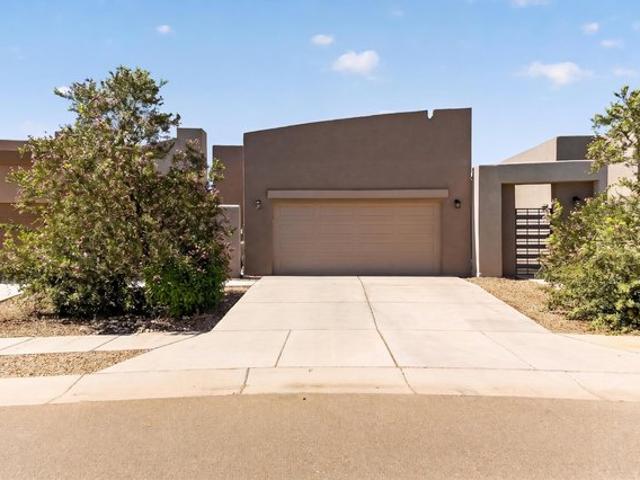 1242 Tierra Verde Loop NW, Los Lunas, NM 87031