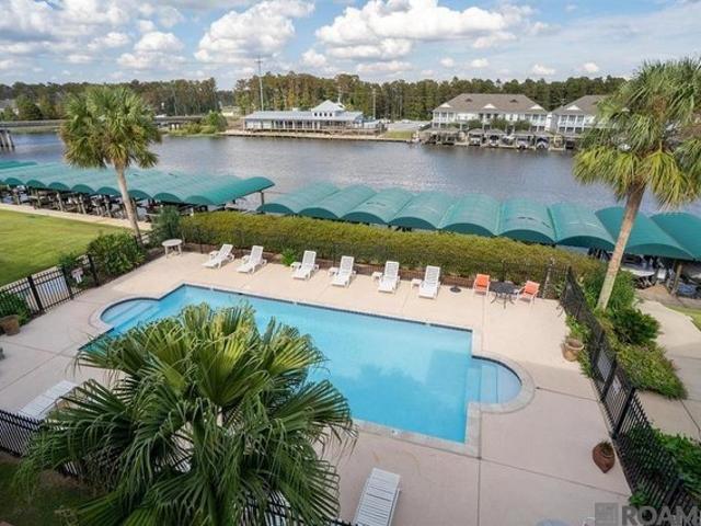 12430 River Highlands Dr Unit W, Saint Amant, LA 70774