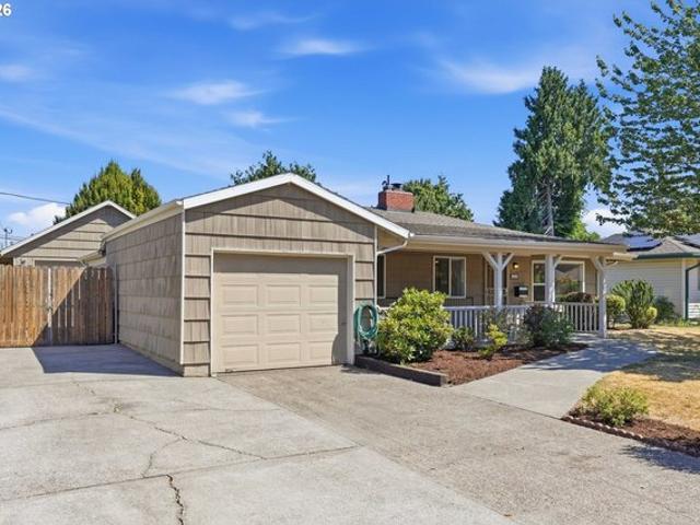 12431 NE Knott St, Portland, OR 97230