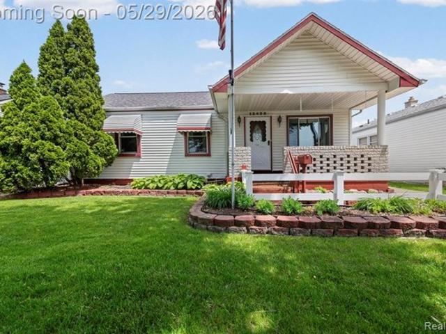 12435 Agnes St, Southgate, MI 48195