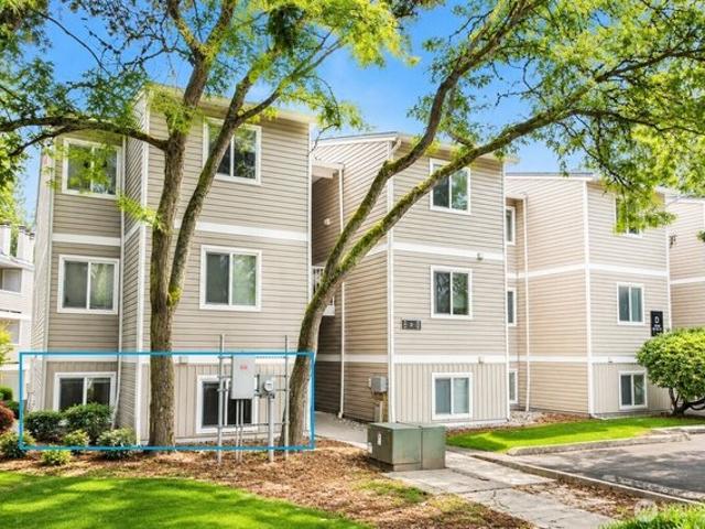 12435 NE 131st Ct Apt D104, Kirkland, WA 98034