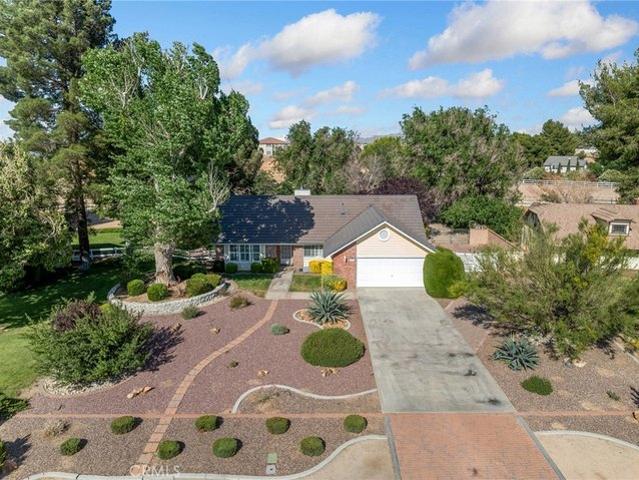 12435 Reata Rd, Apple Valley, CA 92308