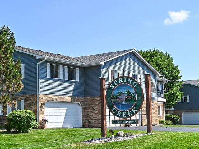1243 N Sunnyslope Dr Unit 203, Mount Pleasant, WI 53406