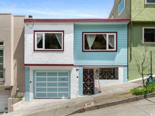 1243 Douglass St, San Francisco, CA 94131