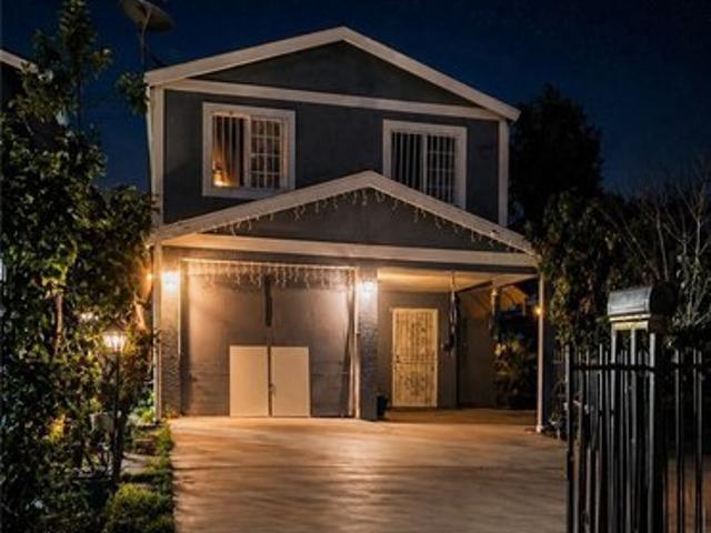 1243 E 100th St, Los Angeles, CA 90002