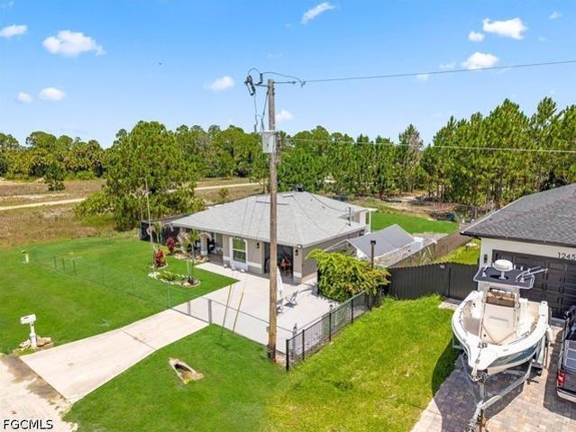 1243 Earnest St E, Lehigh Acres, FL 33974