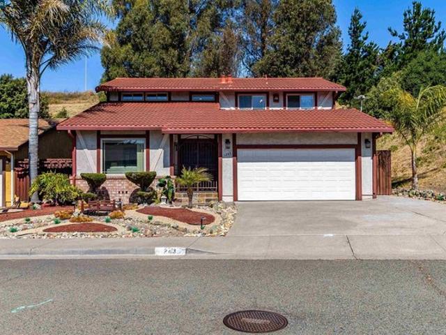 1243 Fairway Dr, Richmond, CA 94803