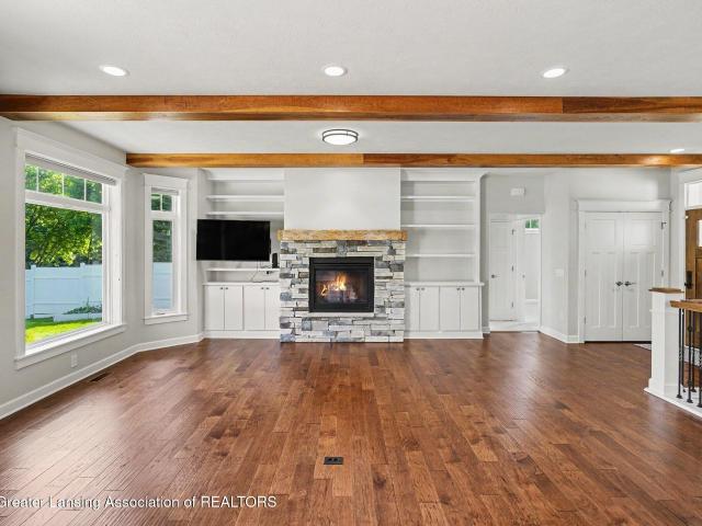 1243 Joann Lane