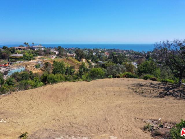 1243 Las Lomas Ave, Pacific Palisades, CA 90272 | Compass