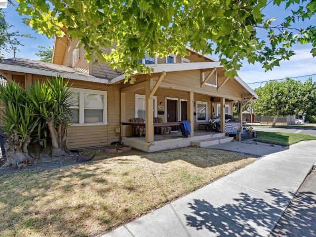 1243 Parker Ave