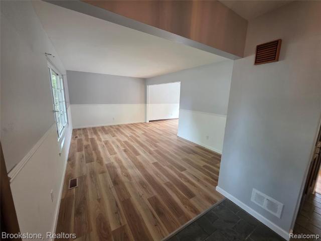 1243 Pickwick Place