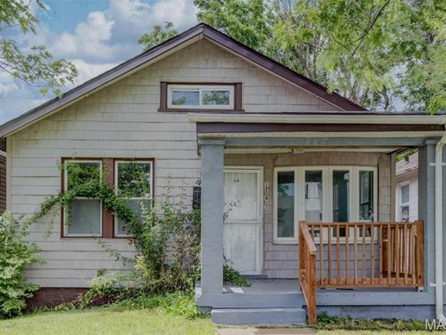 1243 Sutter Ave, Saint Louis, MO 63133