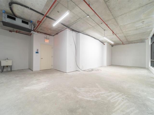 124 28 Queens Boulevard 4E