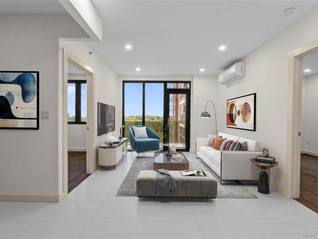 124 28 Queens Boulevard 10A