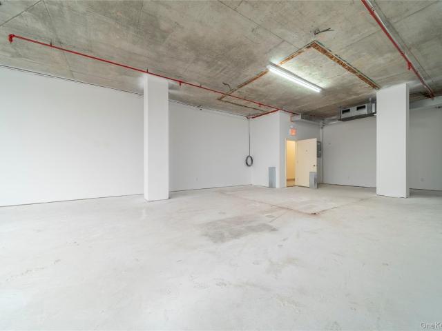 124 28 Queens Boulevard 3B