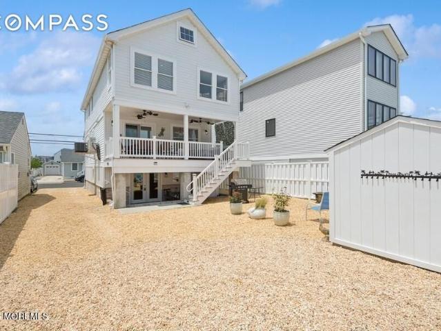 124 2nd Ave, Manasquan, NJ