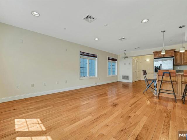 124 68th Street # 206