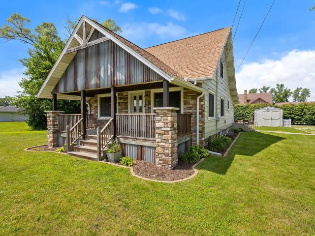 124 6th Street SE