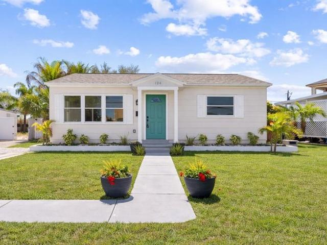 124 85th Ave N, Saint Petersburg, FL 33702