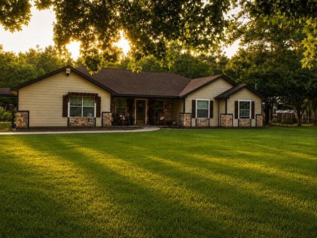 124 County Road 3185, Cleveland, TX 77327