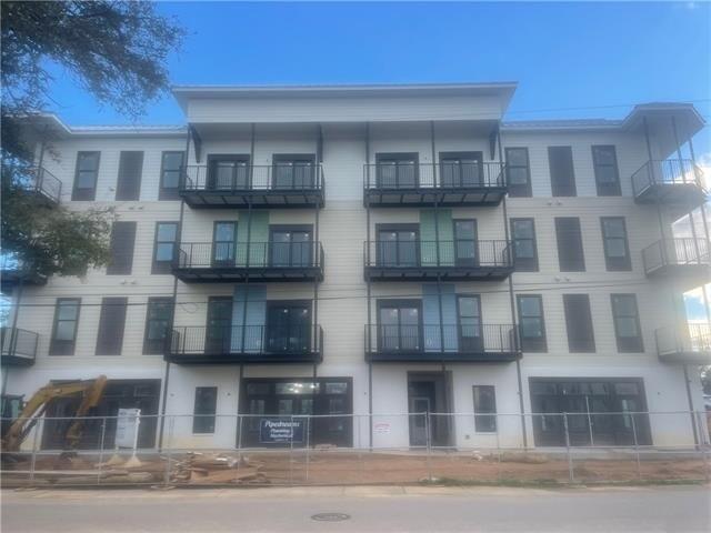 124 COURT Street, 305, Bay Saint Louis, MS 39520