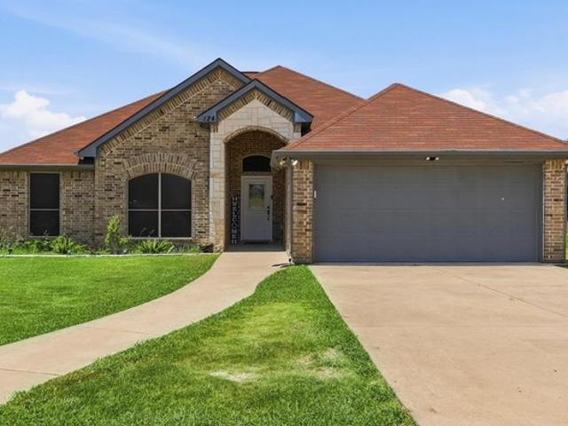 124 Chambers Creek Cir, Maypearl, TX 76064