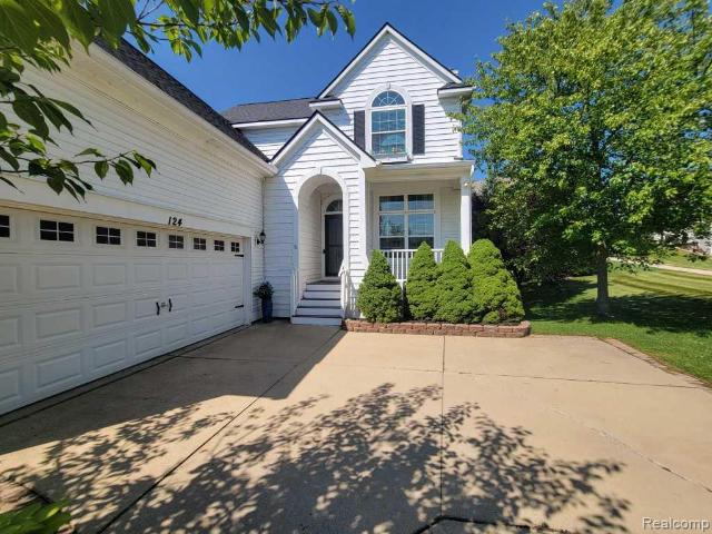 124 Champlain Boulevard