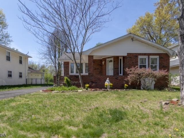 124 Chestnut St, Bridgewater, NJ 08807 | MLS #4022