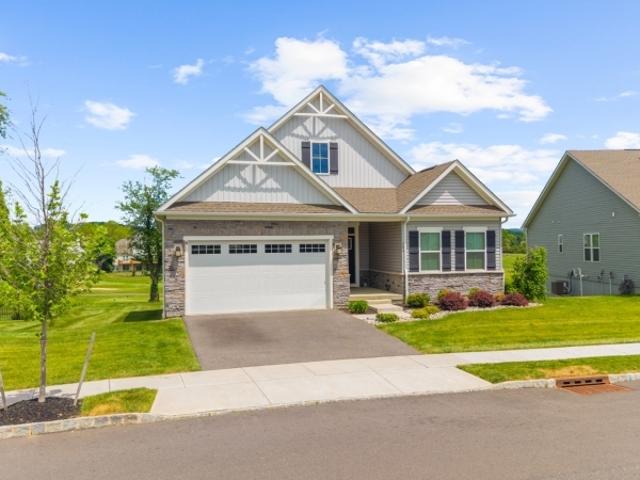 124 Club House Dr