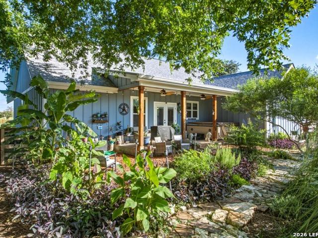 124 Creekwood