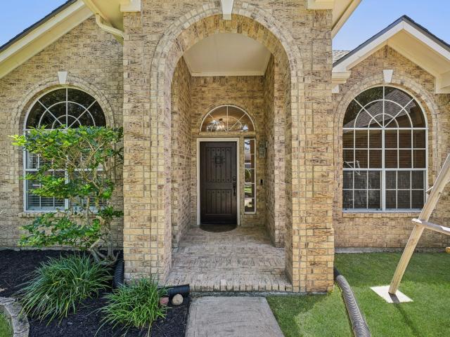124 Crimson Bay Drive