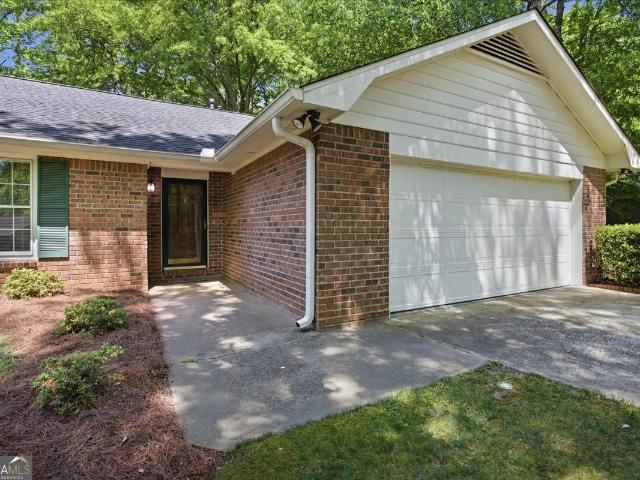 124 Crofts Corner