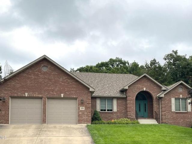 124 and 128 Del Mar Dr, Jefferson City, MO 65109